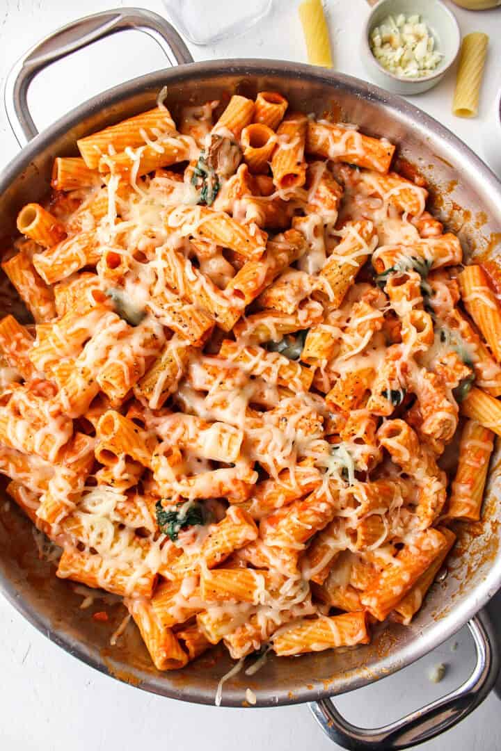 Classic Rigatoni Fiorentina Recipe (Creamy Chicken Florentine Pasta ...