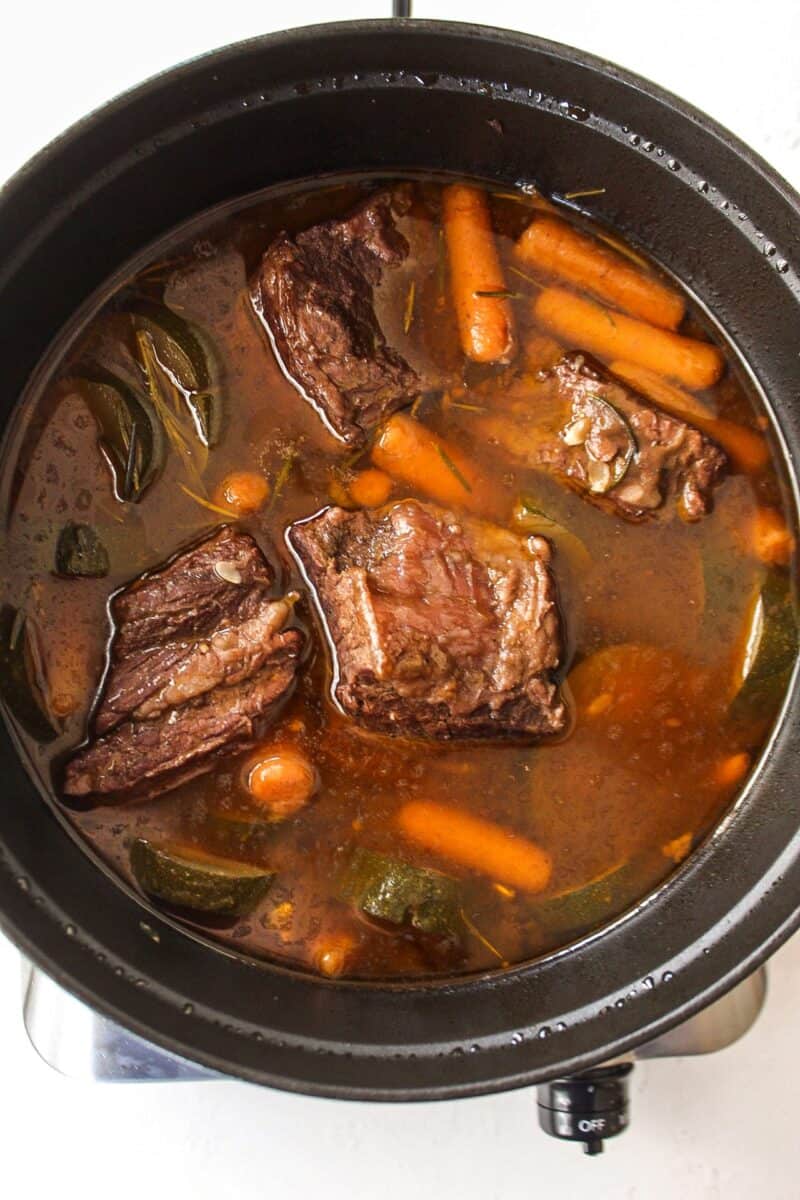 Red Wine Braised Beef Short Ribs Recipe (Dutch Oven!) - Nomaste Hungry