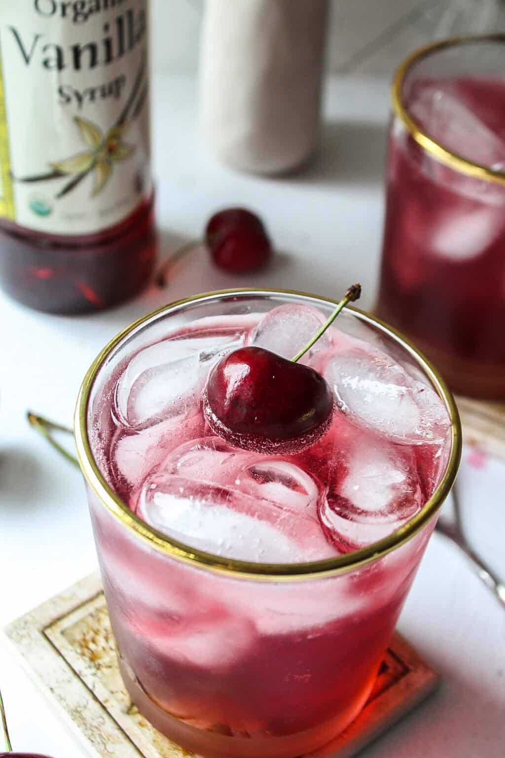 Cherry Vanilla Vodka Soda Recipe - Nomaste Hungry
