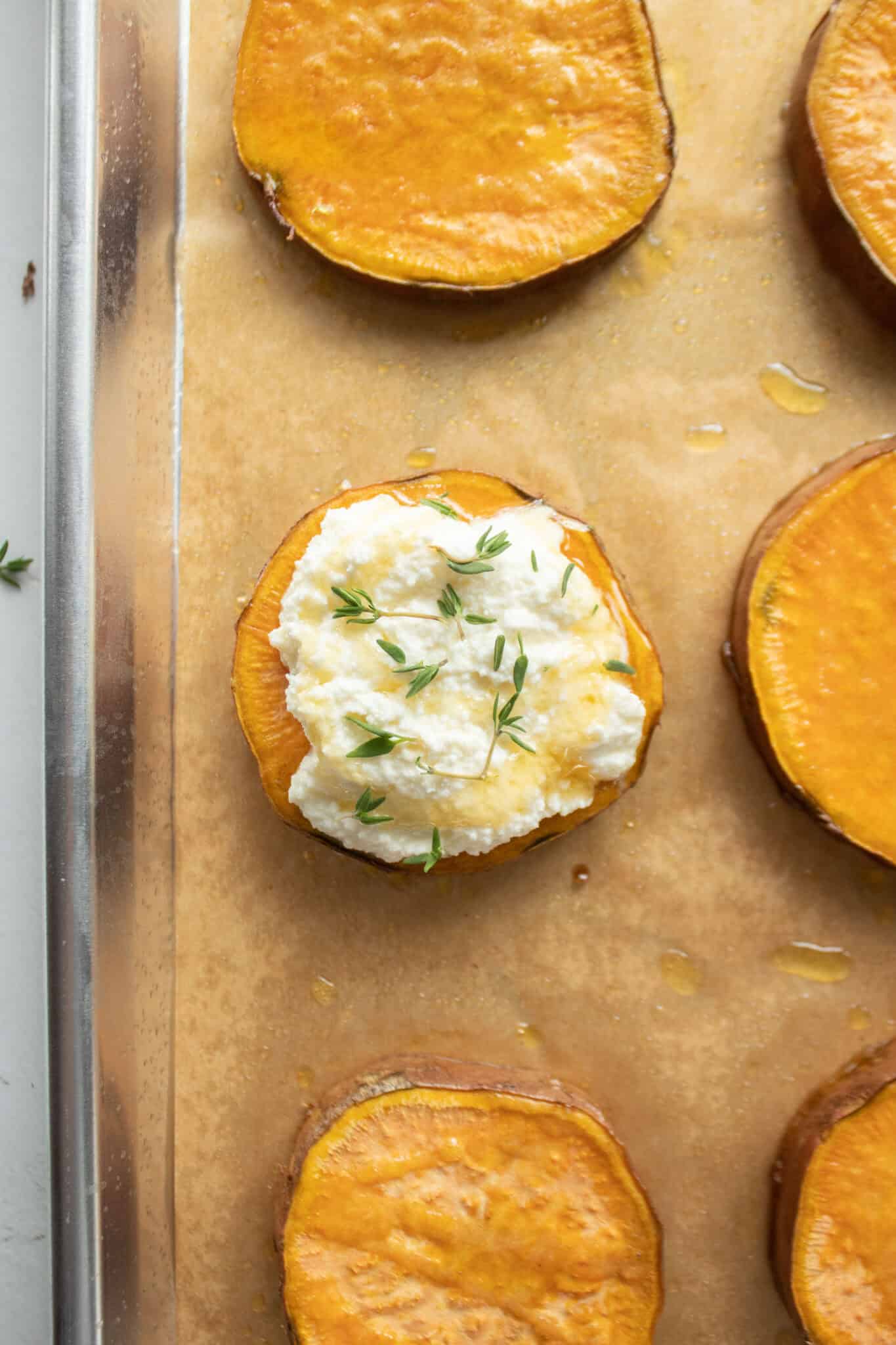 Oven-Roasted Sweet Potato Rounds - Nomaste Hungry